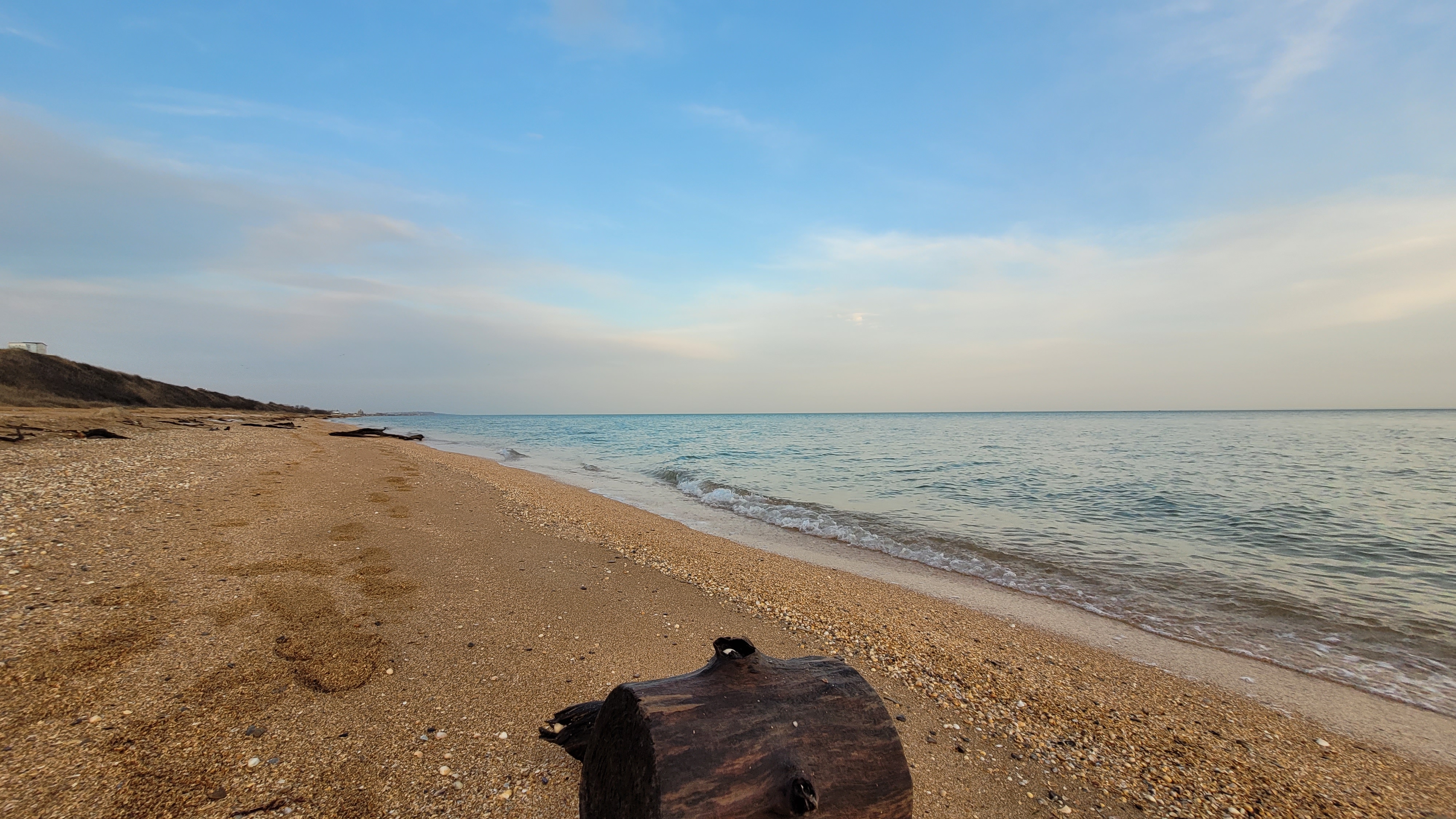Доброе январское утро на Азовском море. Пляж Подмаячный Темрюкский район