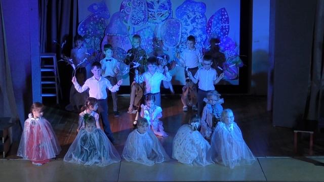 Спектакль первоклассников «Жил-был на свете серенький козлик»