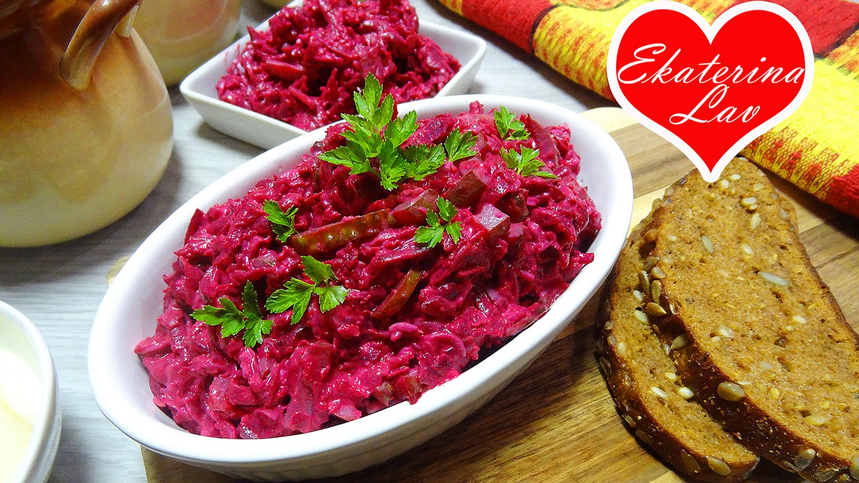 СВЕКОЛЬНЫЙ САЛАТ ПО-НОВОМУ с яйцом и маринованным огурцом! BEET SALAD! #салат #свекольныйсалат