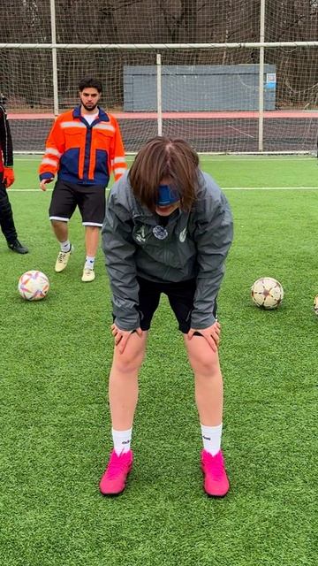 Угадай кто разнёс задницу челлендж