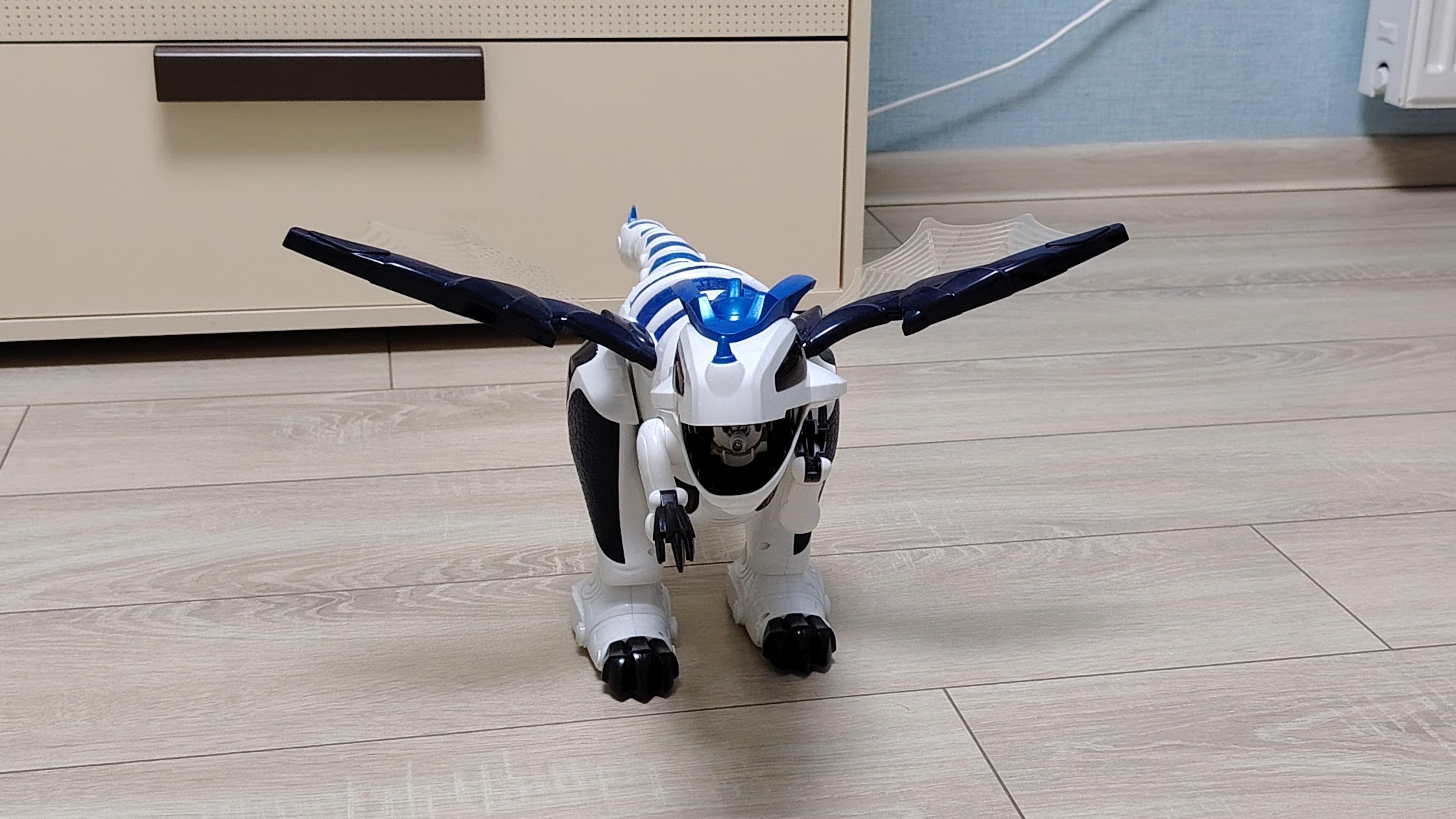 У МАКСИМА ДОМА ГРАБИТЕЛЬ (на реальных событиях)