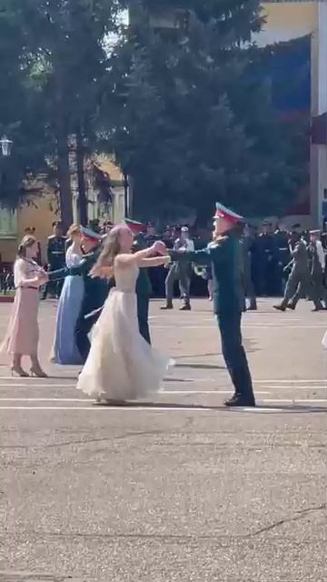 Шаповалов Егор "Русский вальс" (музыка А.Пахмутовой, стихи Н. Добронравова)