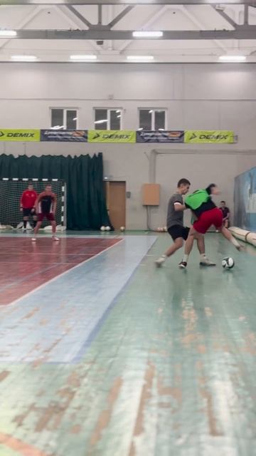 Заглянули на тренировку к сборникам