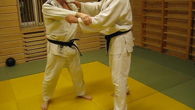 2017 год. Турбостроитель. Как избежать контратаки подсечкой на выходе из зацепа изнутри.