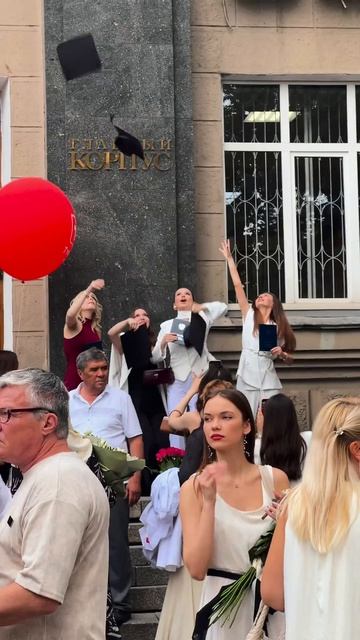 Главное-правильный запрос во Вселенную и правильный выбор университета.Со вторым мы можем помочь