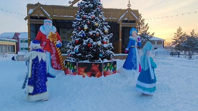 Участники студий "Сияние", "Молодцы" попрощались с Дедом Морозом и Снегурочкой (Верх-Тула, 30.01.26)