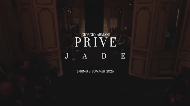 Показ женской коллекции Giorgio Armani весна-лето 2026