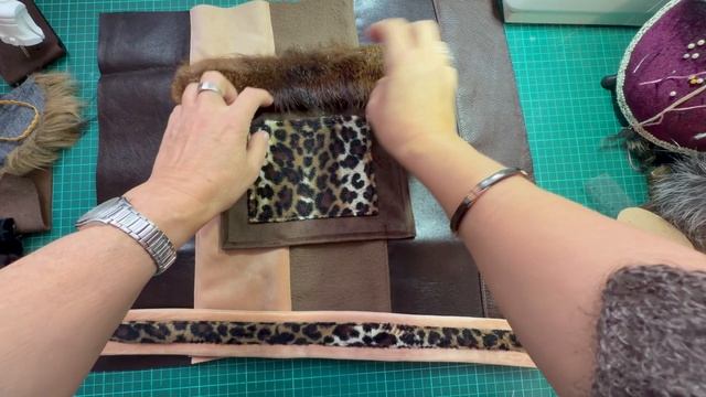 Сшила сумку первобытной женщины из шкуры мамонта и ягуара.😁