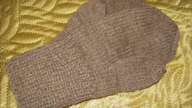 Варежки на спицах