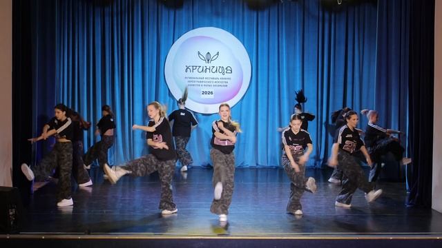 "Crazy Mannequins" - "Midnight splash"