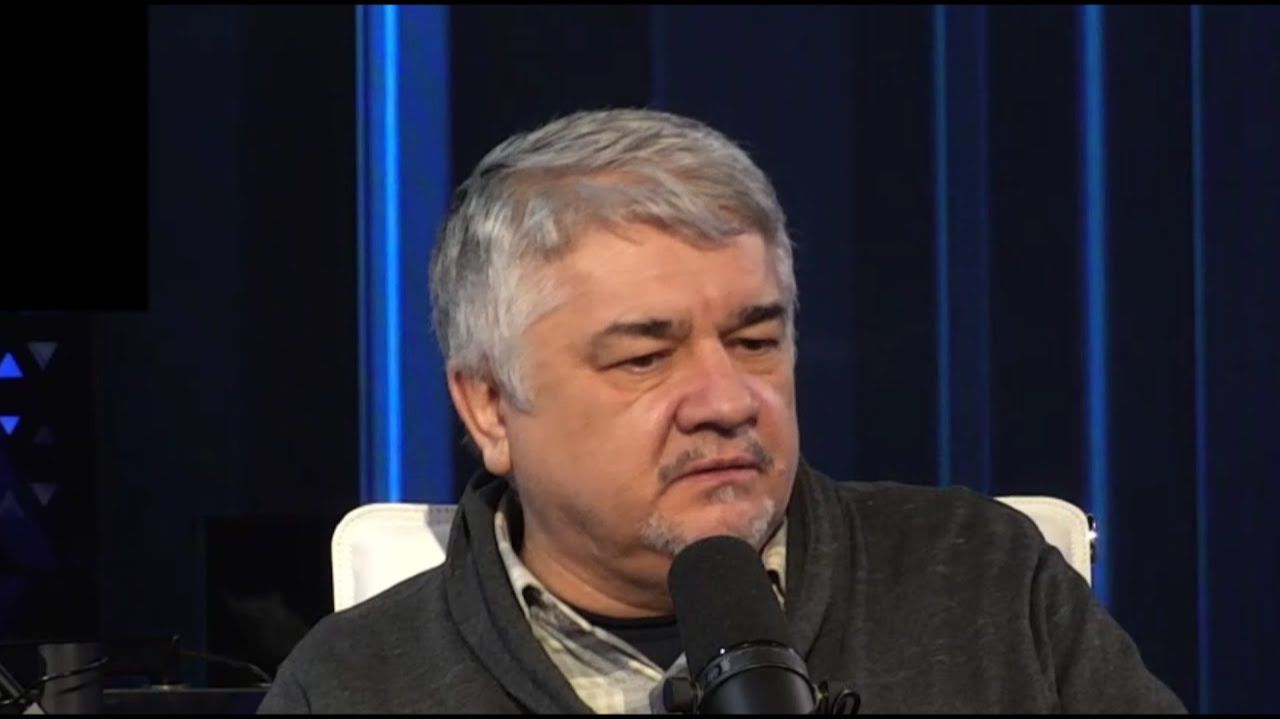 Чрезвычайное положение в США зачем Трамп меняет правила игры  Ростислав Ищенко