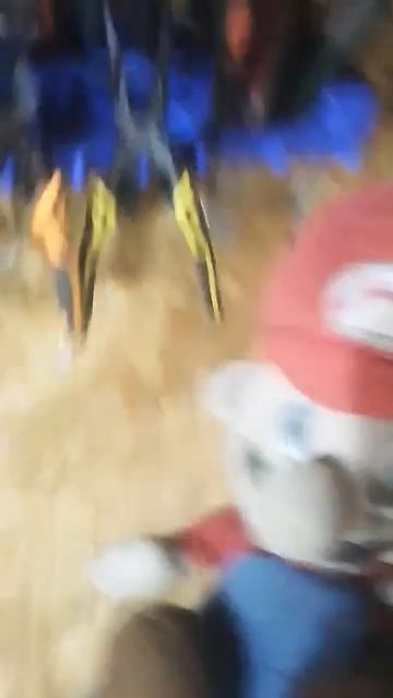 Марио Слушает Инструменты 3