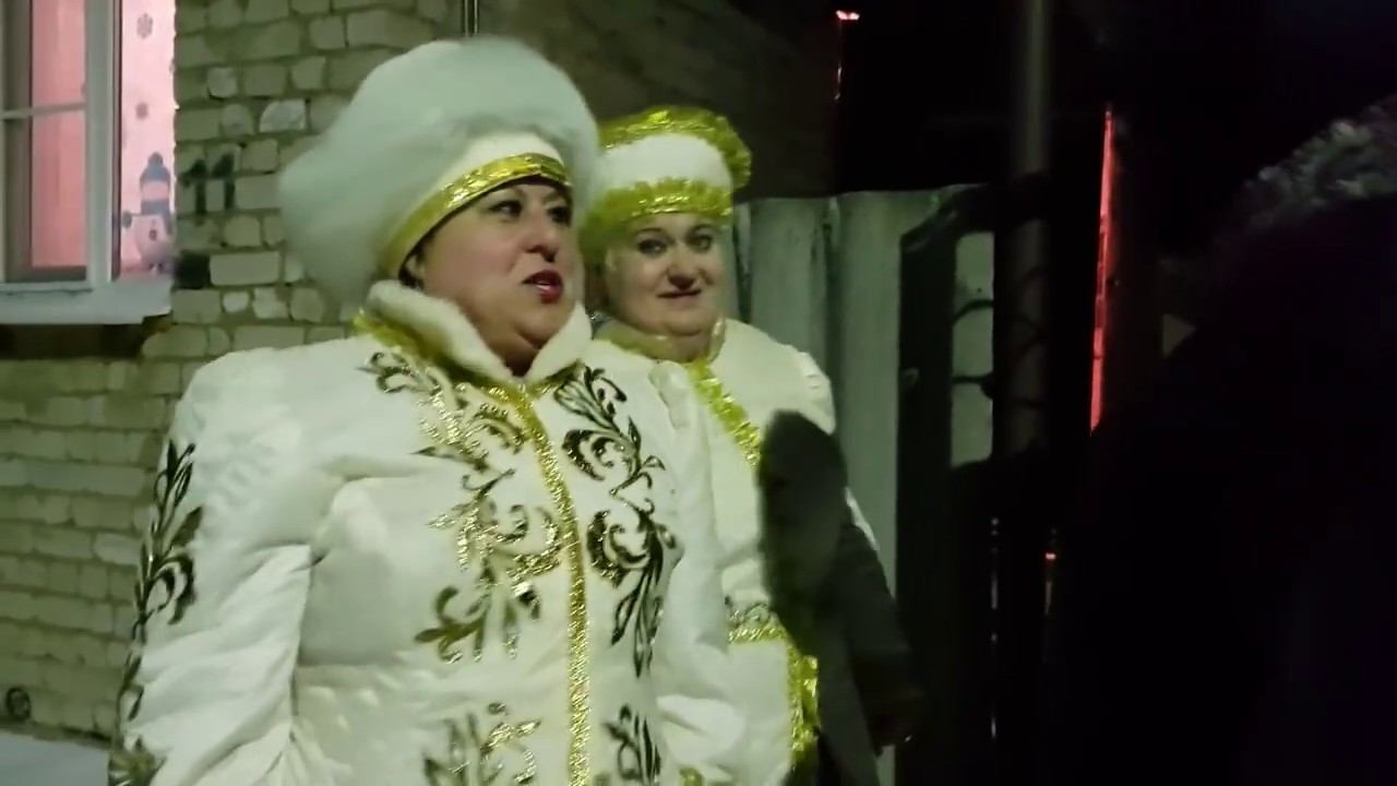 Архив: Крещенские гулянья-часть вторая /Кидаем валенки