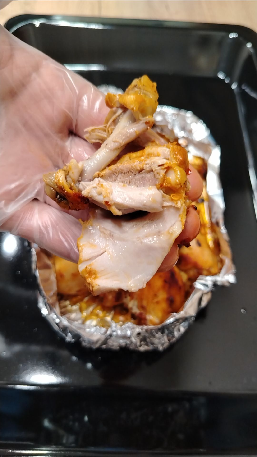 Курица в аджике