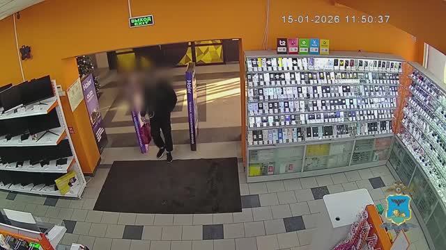 Вежливый белгородец подозревается в краже электроники из магазина