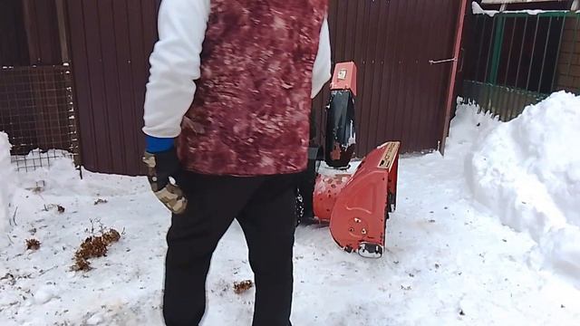 Снегоуборщик нас спас!