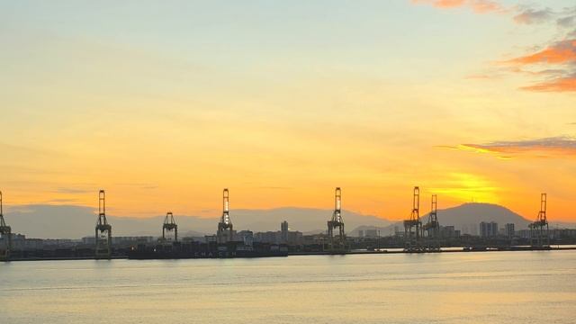 очередной порт на восходе