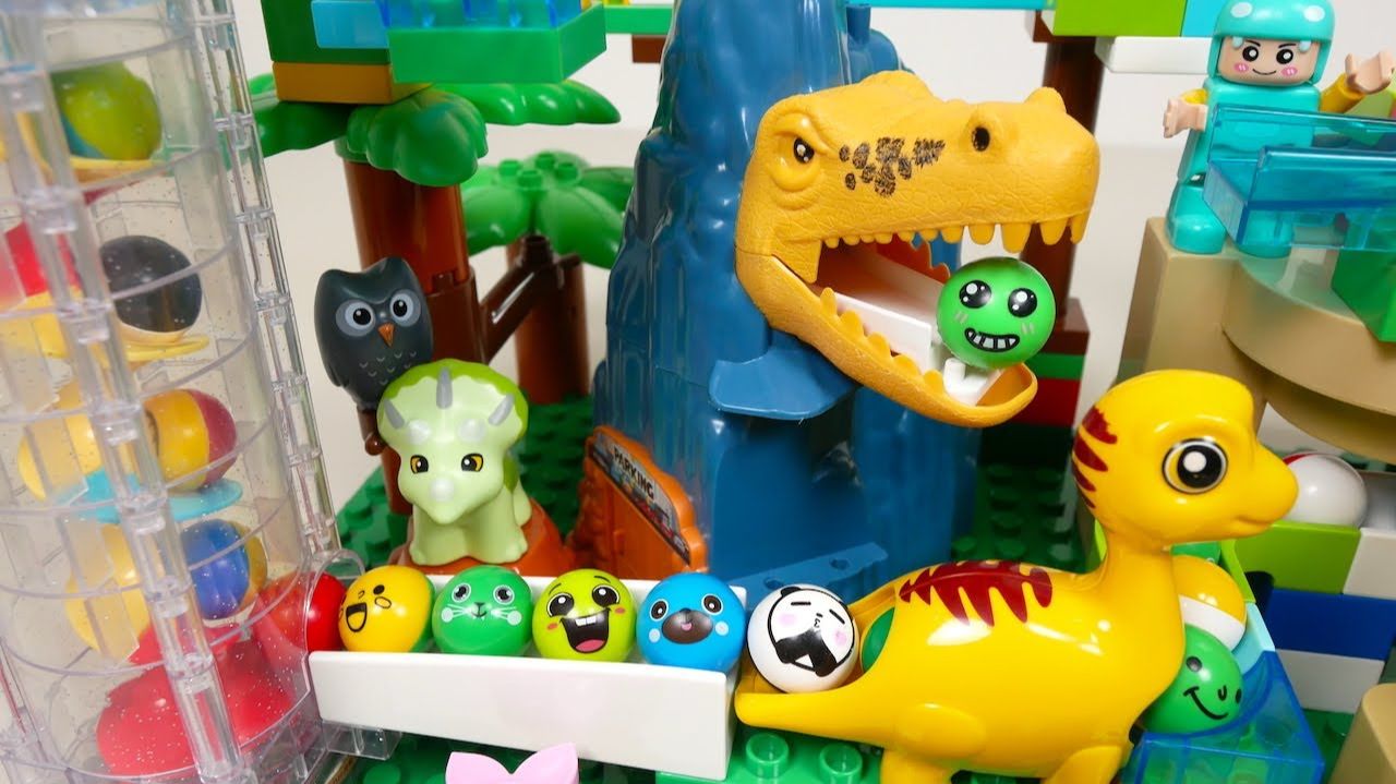 СТРОИМ ГОРКУ С ЛИФТОМ ДЛЯ ШАРИКОВ С ДИНОЗАВРАМИ АСМР ВИДЕО ДЛЯ ДЕТЕЙ ДЕТСКИЙ КАНАЛ ИГРАЛКИ-ЗАЛИПАЛКИ