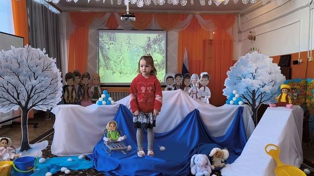 "Детство", Читает: Агаревская Кристина, 5лет