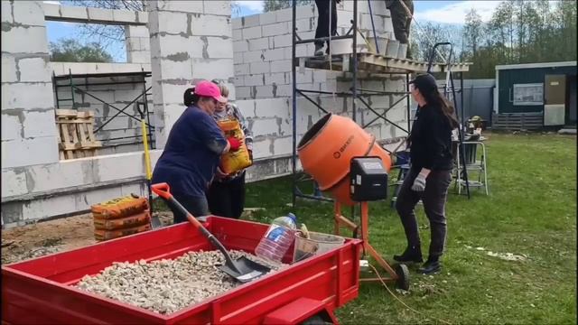 Строим хозблок-мастерскую в приюте