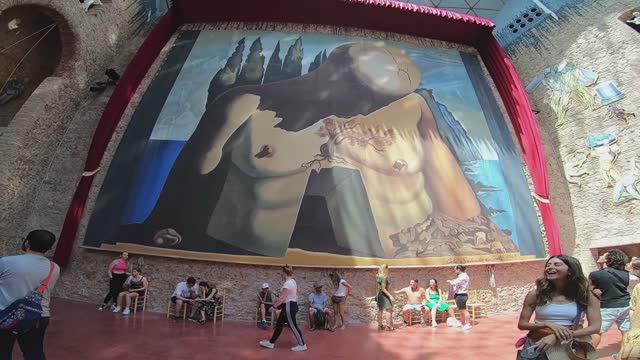 Фигерас. Театр-музей Дали. Симфония сюрреализма