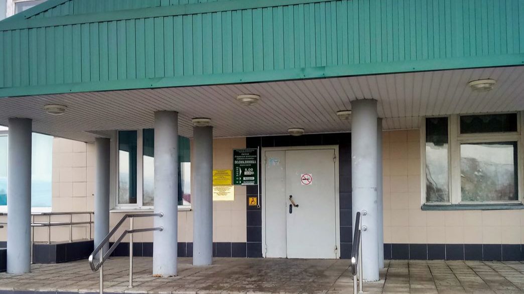 Тавдинскую ЦРБ посетил Зам.министра здравоохранения СО И.Леонов, 2007 год