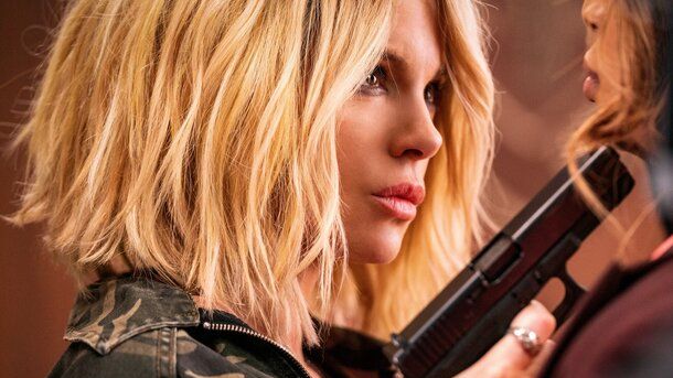 КРАСОТКА НА ВЗВОДЕ