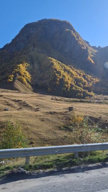 Горы Кавказа осенью.