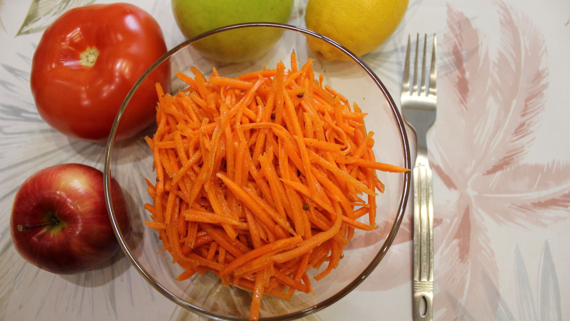 Морковь по-корейски. Вкусный рецепт с чесноком.