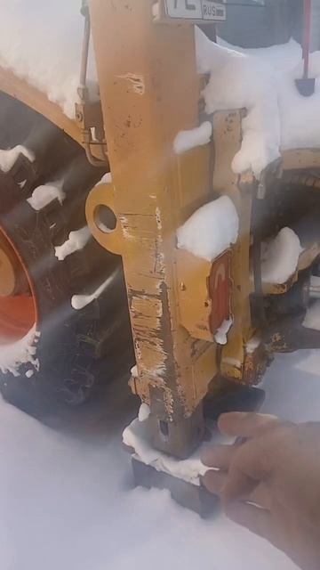 Продолжение ремонта CAT 432E: гидравлика, подушки и восстановление колонны