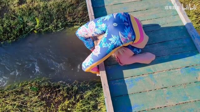 Тренировка Олеси по Растяжке на открытом Воздухе