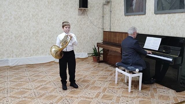 Ф. Шуберт - Разлив, Р. Шуман - Охотничья песенка, исполняет Солодов Фёдор 11 лет (валторна)