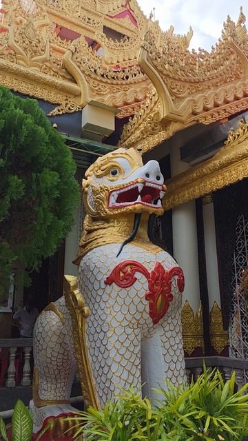 храм Бирмы на острове Пенанг