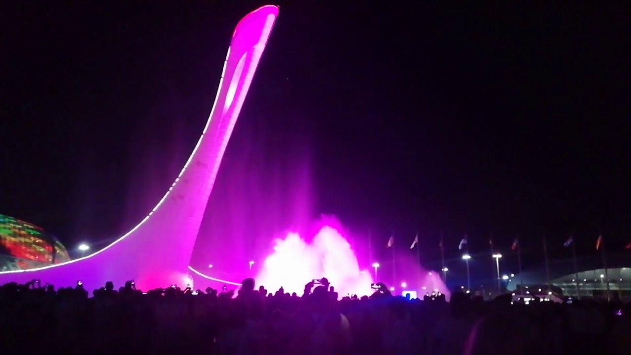 Праздник Водных красок в Сочи  - Фонтанное чудо звука и света