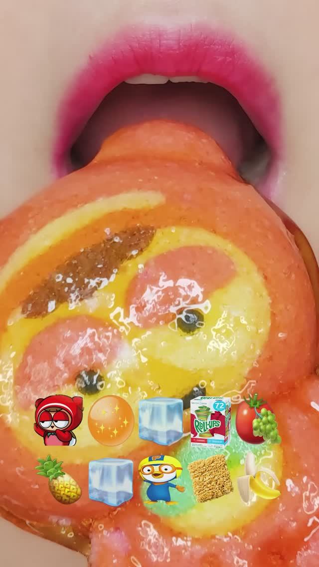 #ASMR звуки рта и звуки еды: желейные конфеты в виде фигурок, цветной зефир, музыка, триггеры