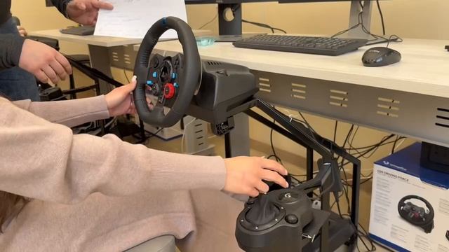 А почему мы выбрали факультет транспорта и логистики?