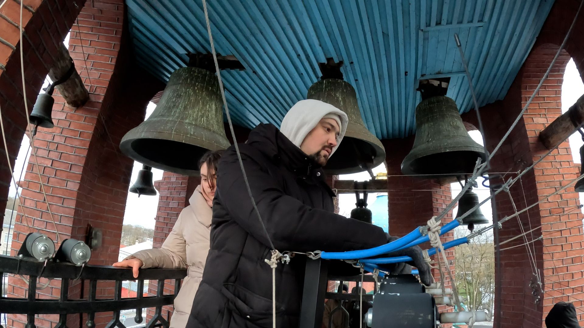 Колокольный звон, С.Грибанов и А.Слепцова. Колокольня храма Александра Невского (Псков), 9.01.2025