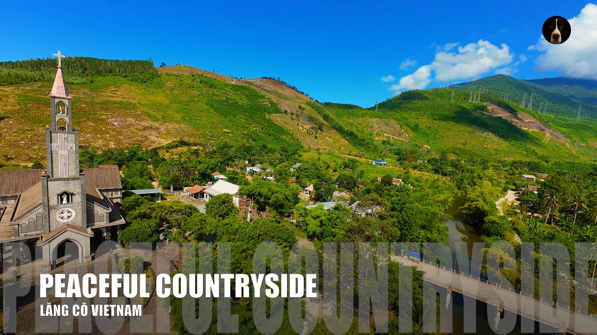 🇻🇳 Лангко, Вьетнам | Река, рисовые поля и церковь у моря — 4K дрон-видео