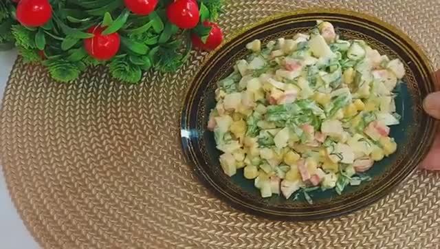 Самый быстрый и вкусный салат из крабовых палочек, обязательно приготовьте, не Пожалеете.