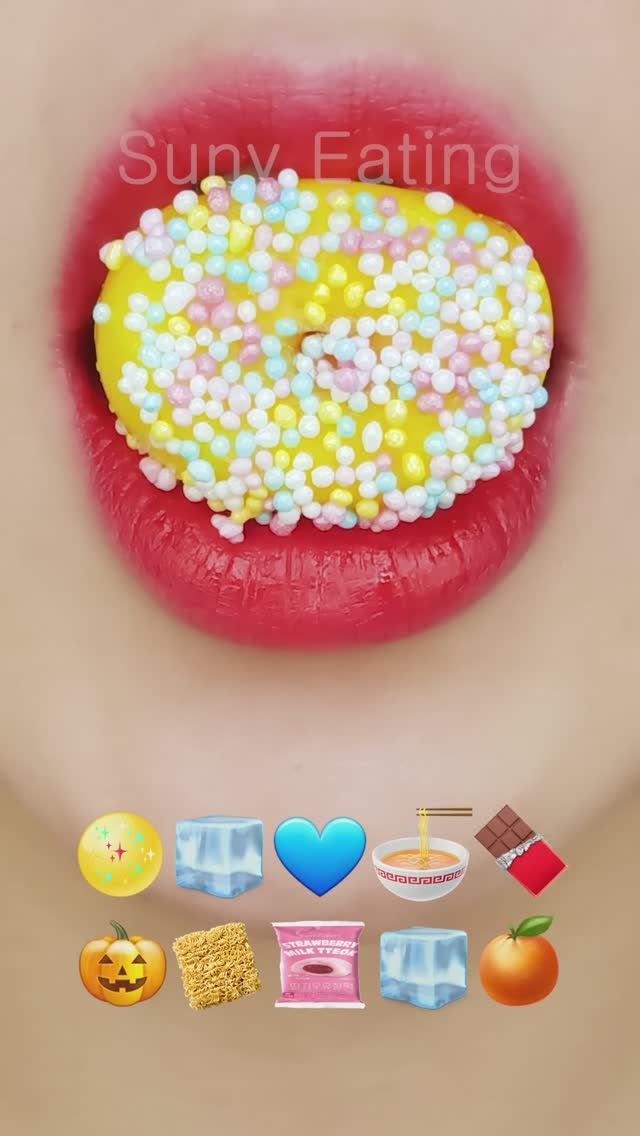 #ASMR звуки рта, звуки еды, музыка: корейские сладости, триггеры, эмодзи