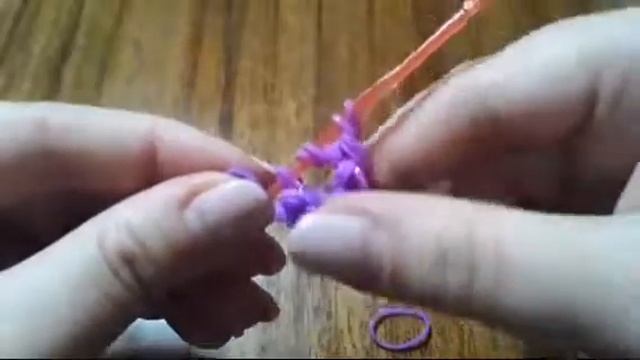 Плетём букву А на крючке.