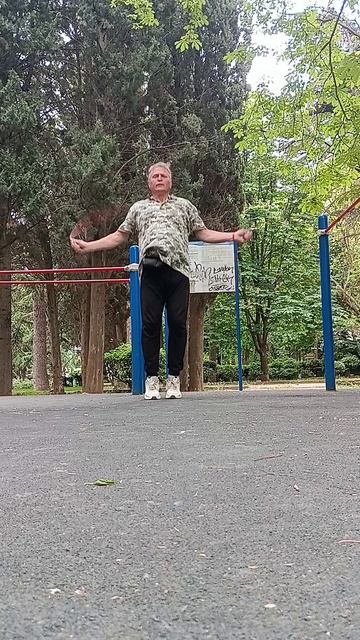 Скакалка в 64 года, прочтите описание этого видео, 2025,