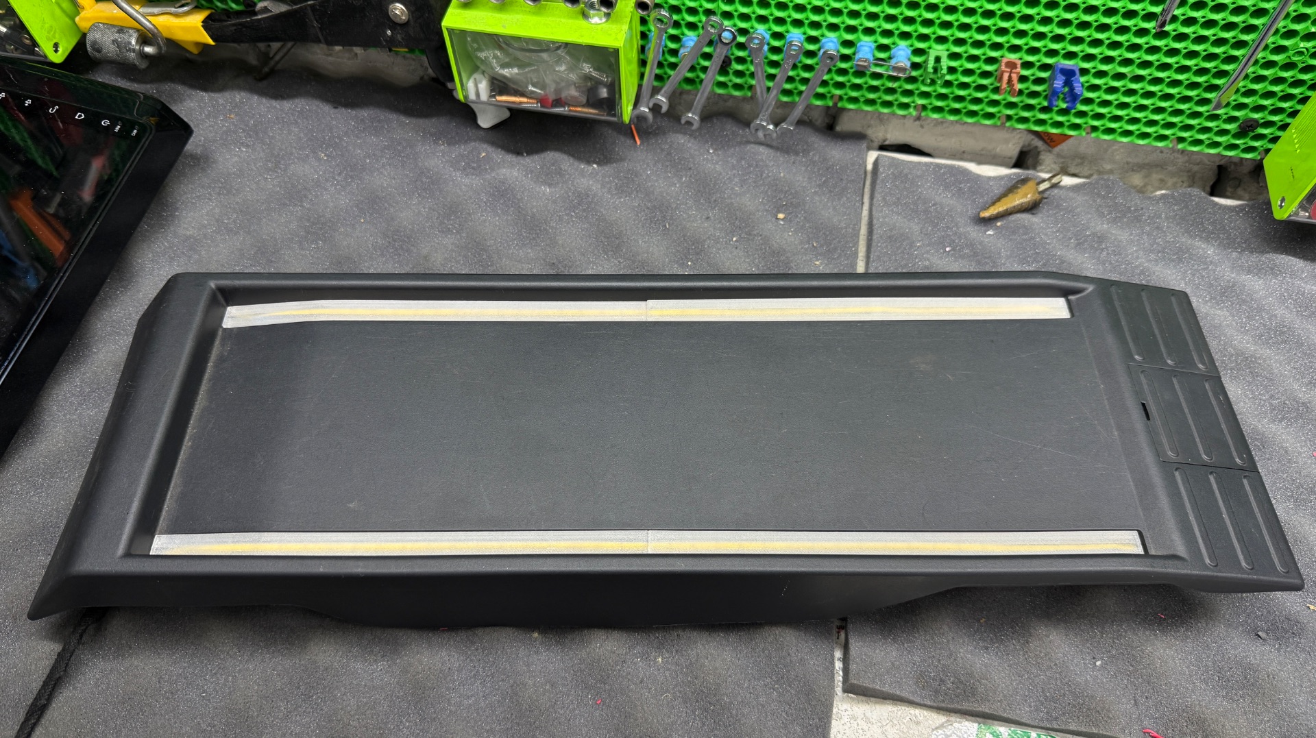 Инструкция подключения подсветка полки между сидениями Toyota Roomy, Daihatsu Thor, Subaru Justy