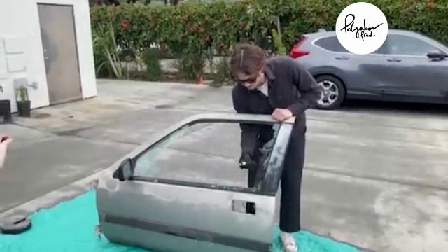 ✍️   Брелок Resqme. Подпишитесь https://t.me/PolyakovProduction, все о безопасности и технологиях.