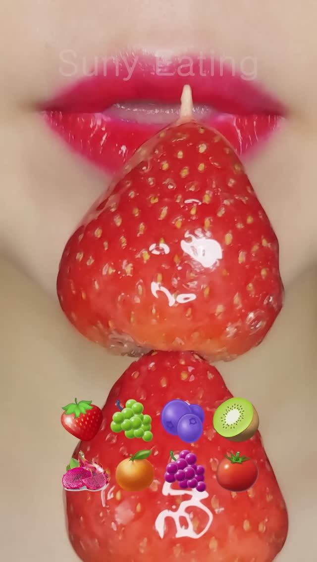 #ASMR звуки рта: ягоды и фрукты в сахарной глазури, ускоренные звуки еды, хруст, триггеры, смайлы