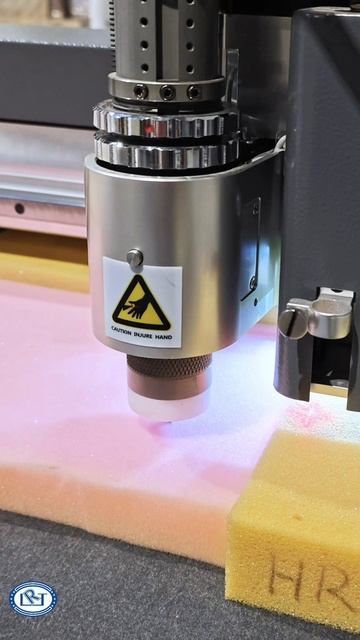 Резка поролона различной плотности на станке RUK MTC 2516