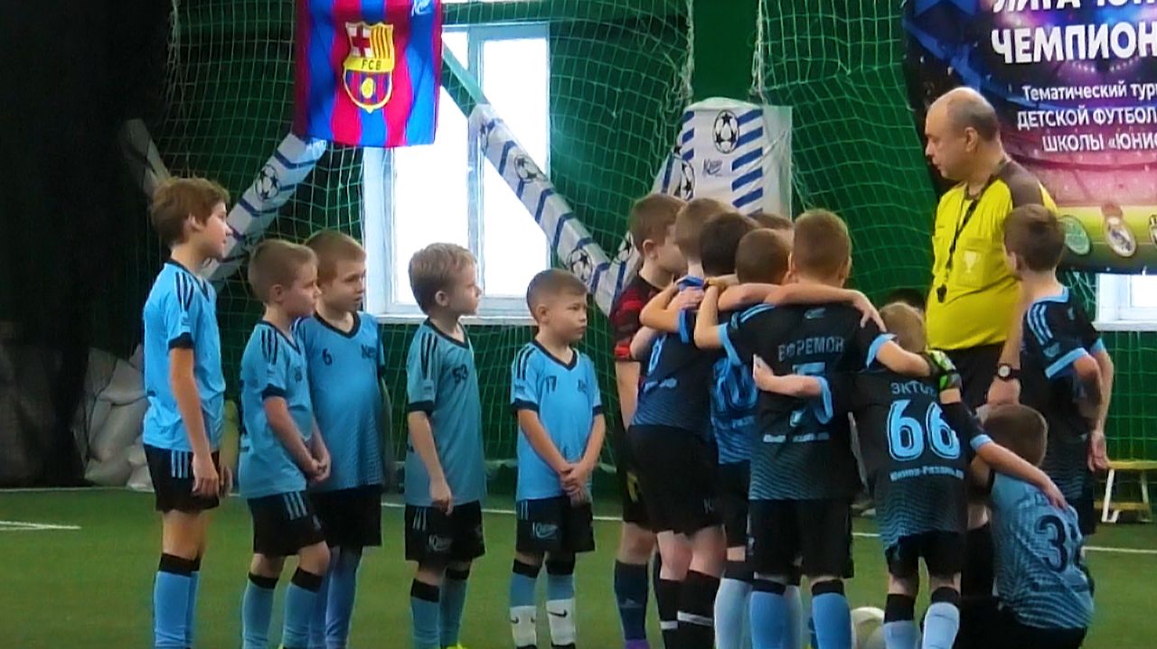 Обзор матча Юниор Арена-Юниор черные.