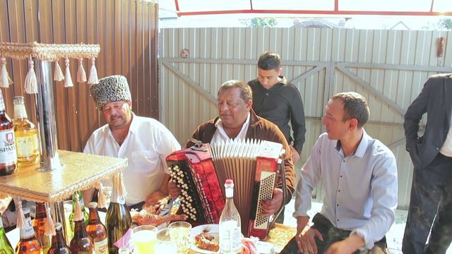 ПЕРЕЗВА. ВАНЯ И ЛИМОНА