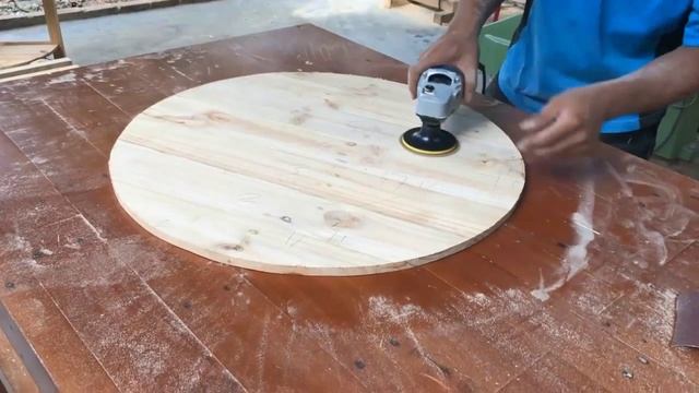 Как из старых поддонов соорудить круглый стол без использования саморезов