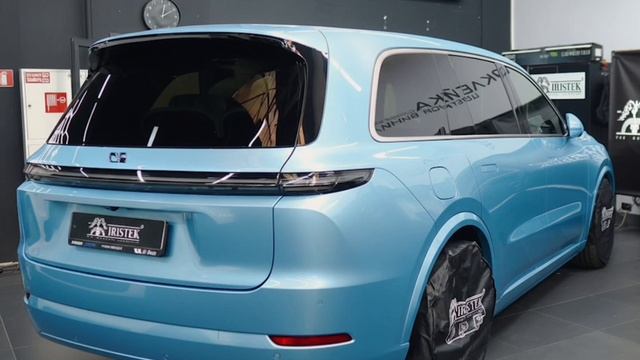 Хотите, чтобы ваш авто выделялся? Смотрите топ‑10 самых крутых цветов полиуретана от IRISTEK!